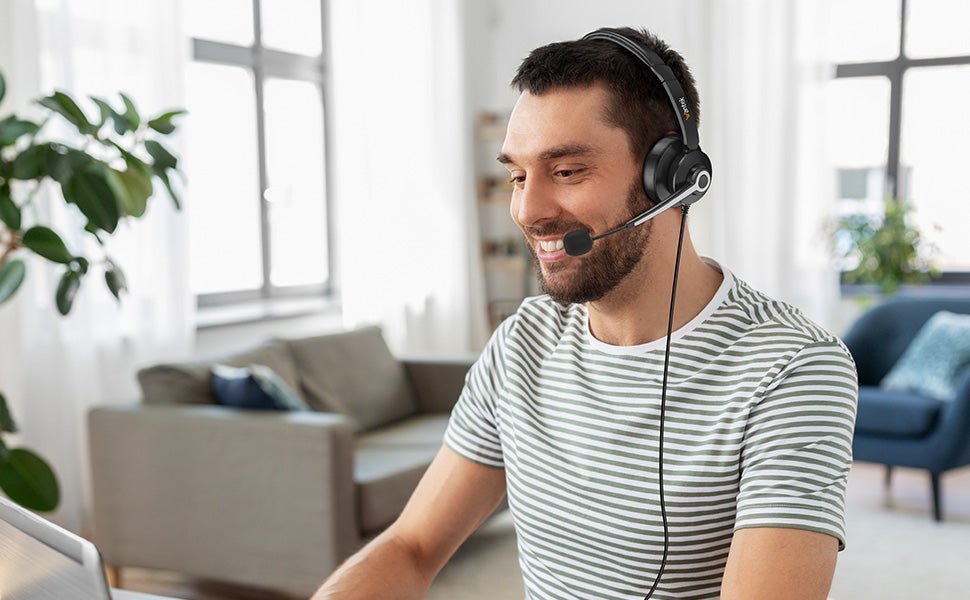 Best Call Center Headset: Wired vs. Wireless Comparison – Wantek