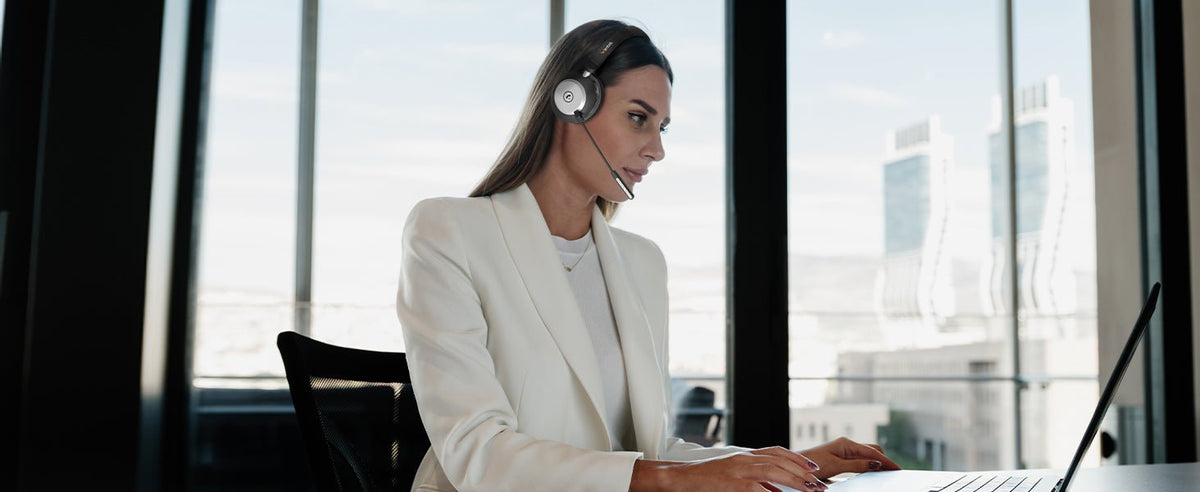 Bluetooth vs. DECT Headsets: Choosing the Best for Your Office – Wantek